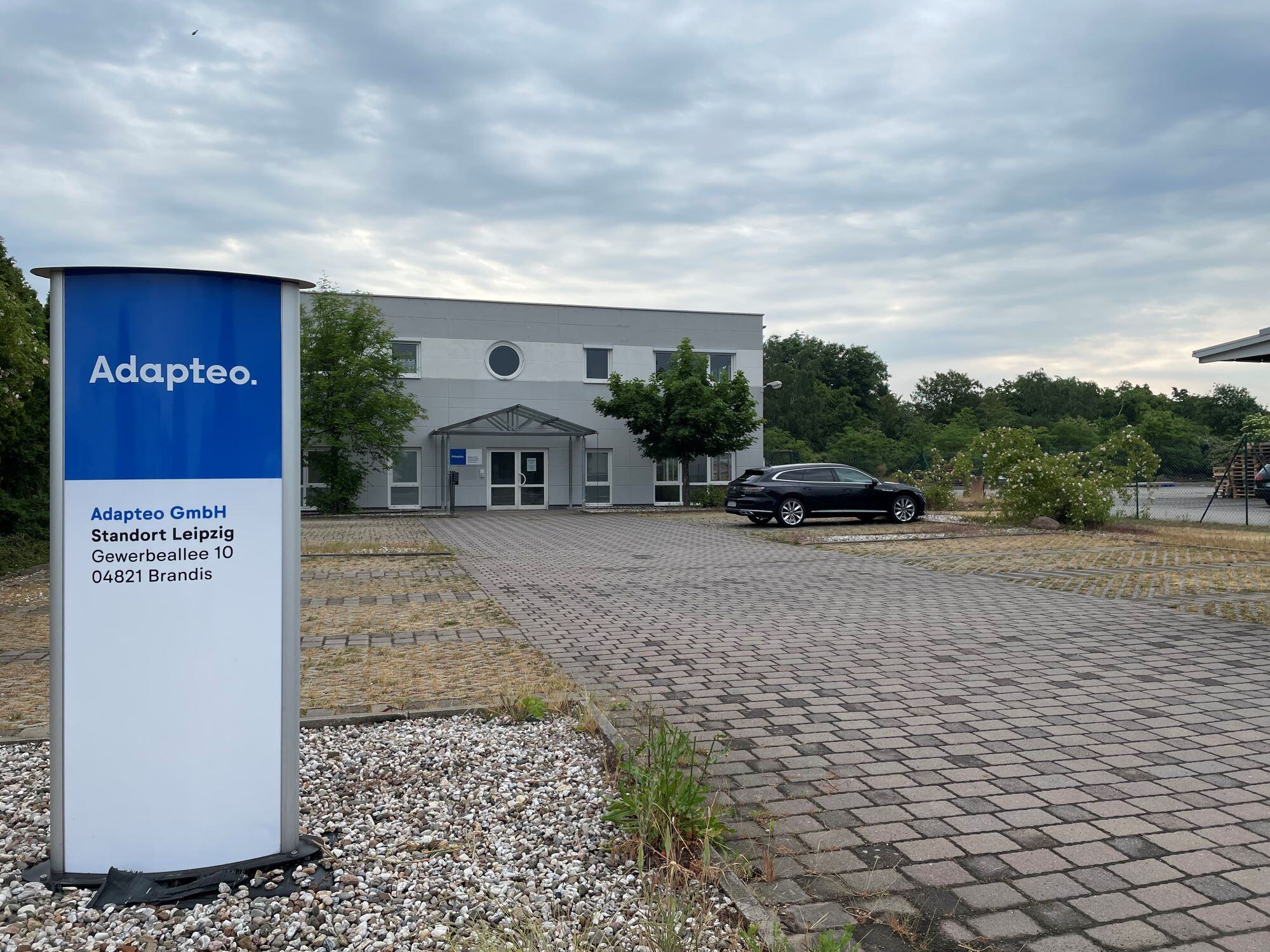 Adapteo eröffnet neuen Unternehmensstandort